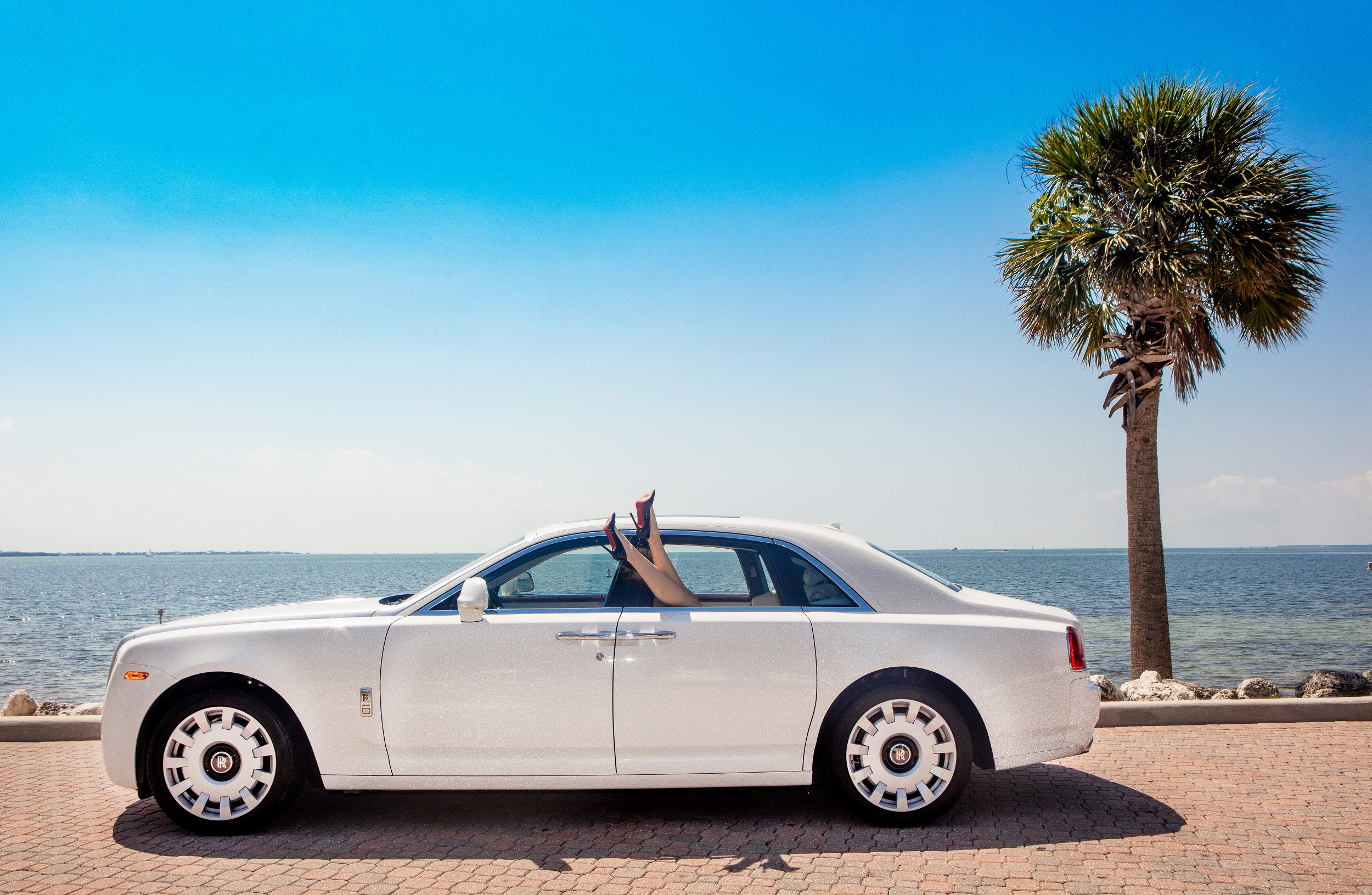 Sun King Diamond Coating for supercars | Diamonds on a Rolls Royce